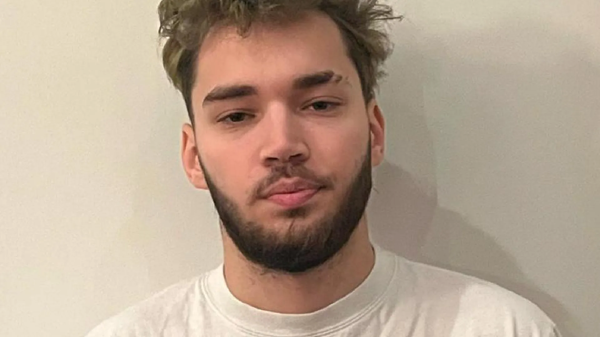 Adin Ross Apologizes to Andrew Tate upon his arrest on Live-Stream